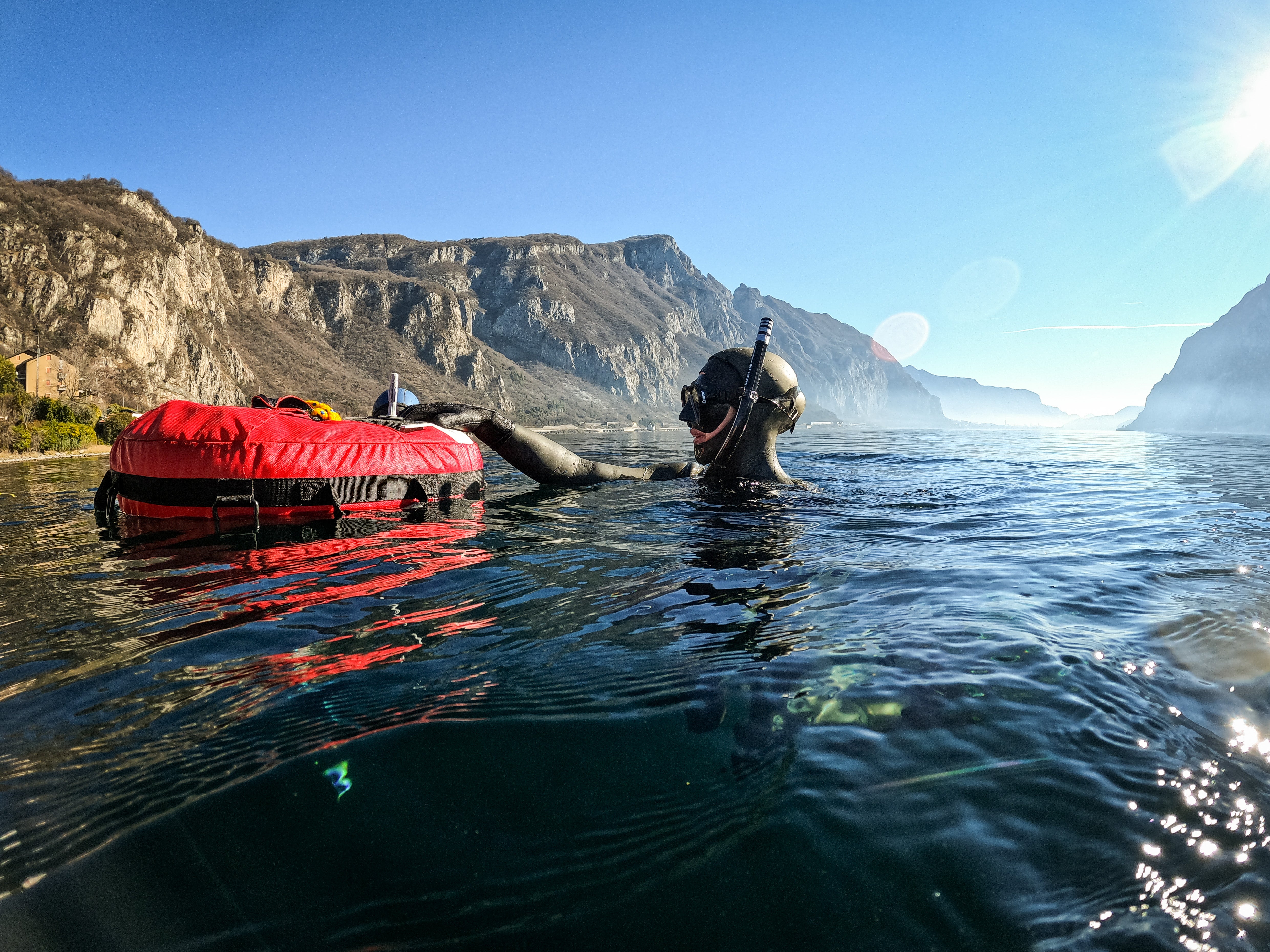 Freediving buoys | Cressi - since 1946